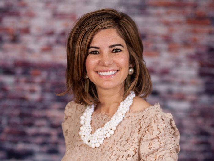 Anabell Castro-Thompson: A UA College of Nursing Alumna Por Excelencia ...